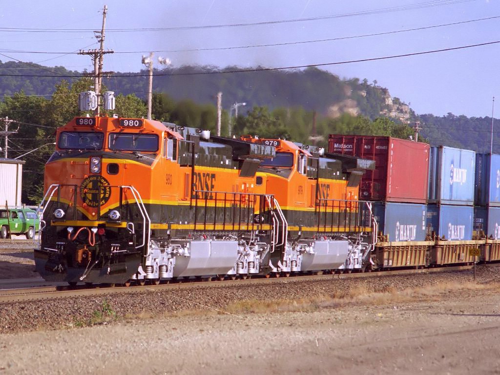 BNSF 980